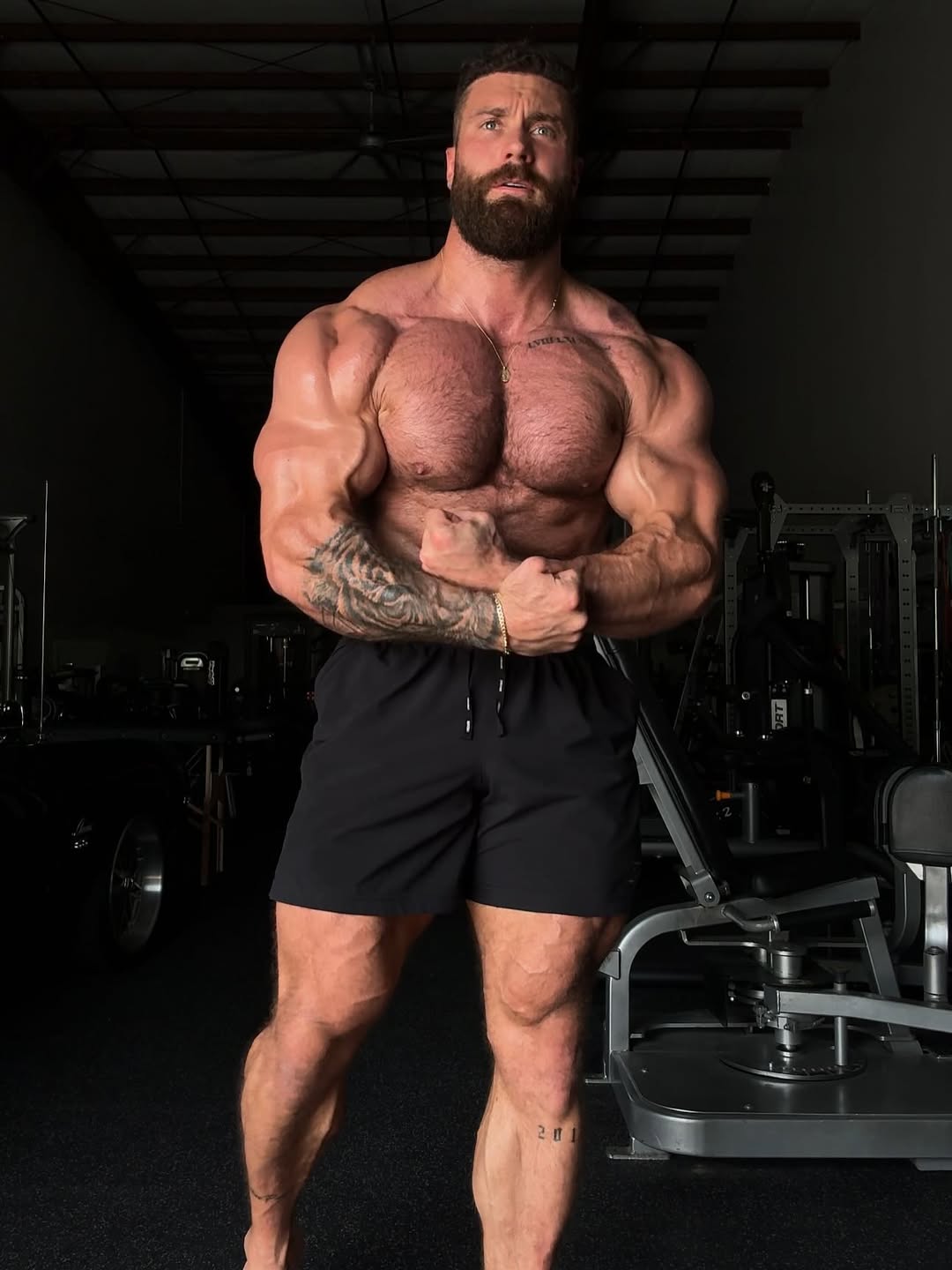 High-Carb Comeback: Here’s How Modern Bodybuilders Like Chris Bumstead ...