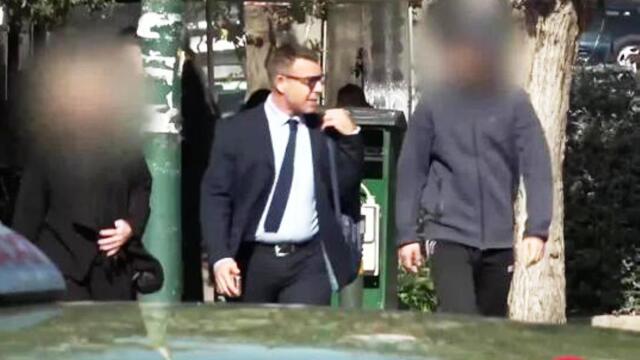 Σοκ: Στα δικαστήρια ο 15χρονος γιος γνωστού τενόρου που κατηγορεί τον ...