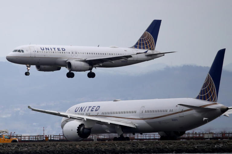 Why Delta and other airline stocks are shrugging off a sector-wide ...