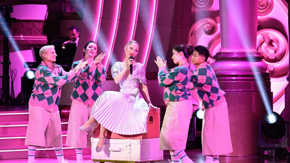 Ariana Grande and Cynthia Erivo’s ‘For Good’ performance in the ‘Wicked ...