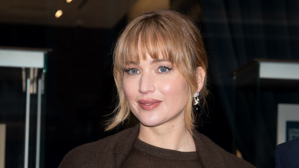 Jennifer Lawrence reveals she almost starred in Broadway smash Oh, Mary!