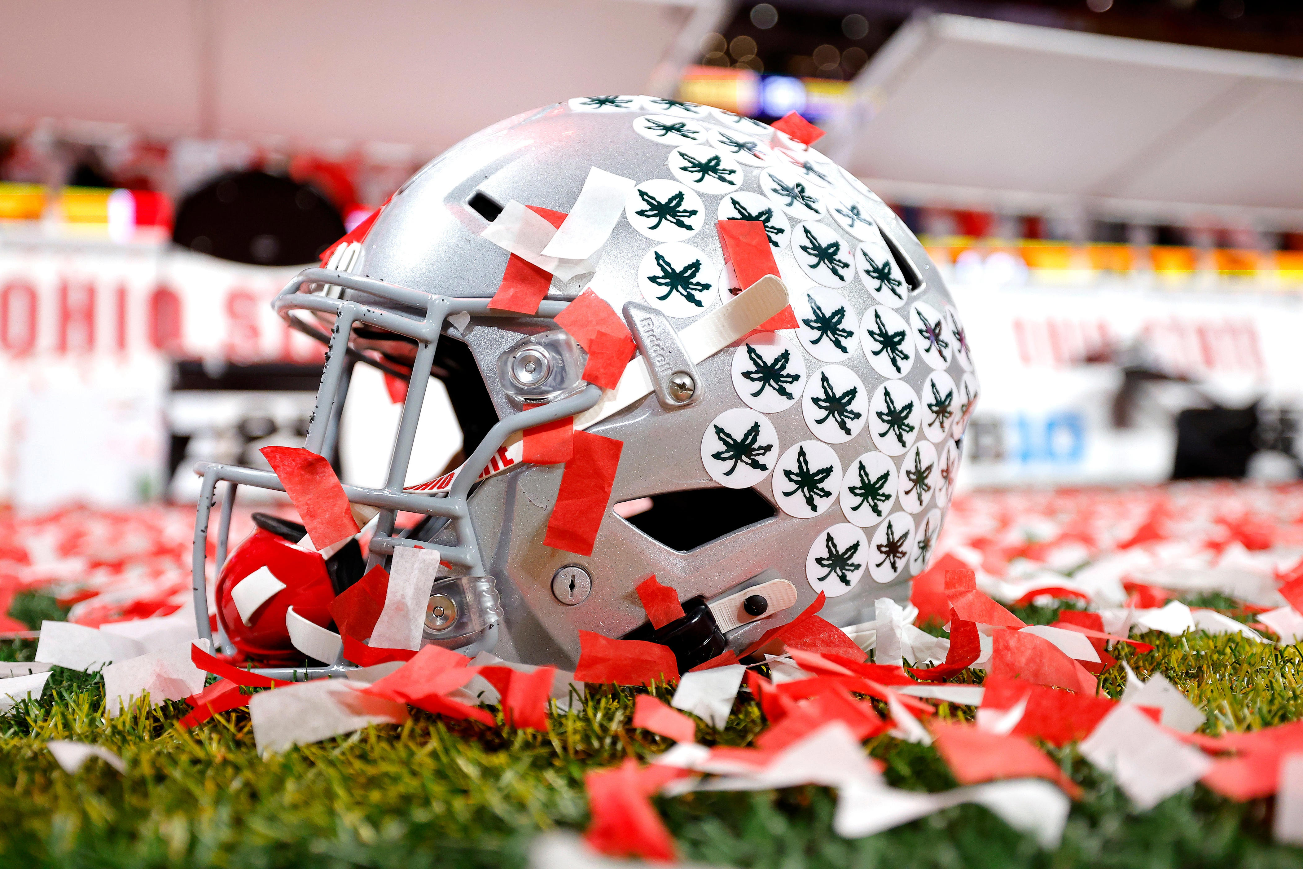 FSU elite CB commit flips to Big Ten school