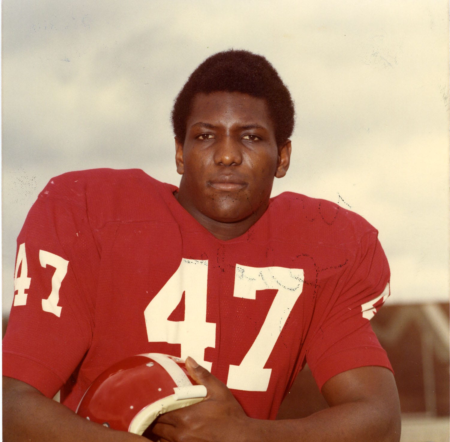 Woodrow Lowe, former Alabama football All-American, dies at 71