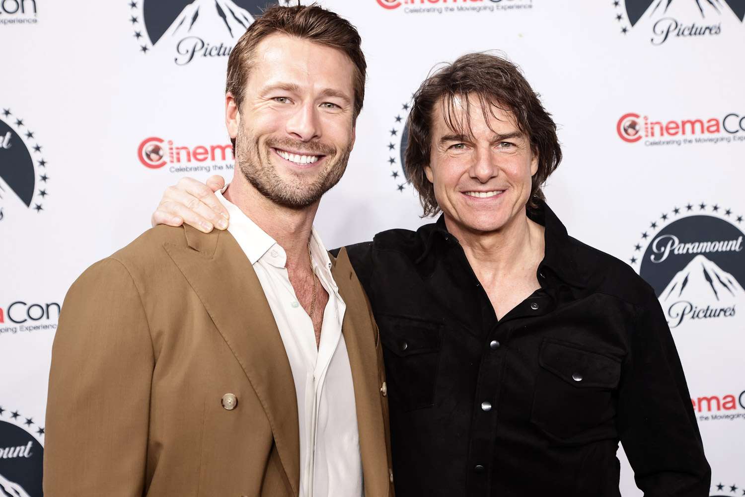 Tom Cruise Supports “Top Gun: Maverick” Costar Glen Powell's New Movie ...