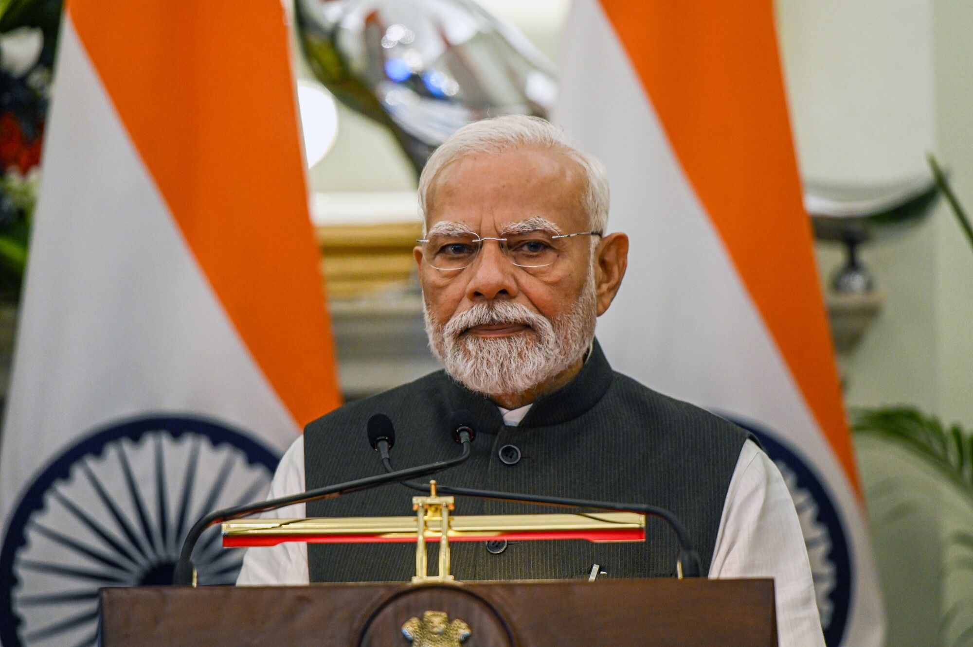 Trump Says He Plans to Visit India at Modi’s Invitation