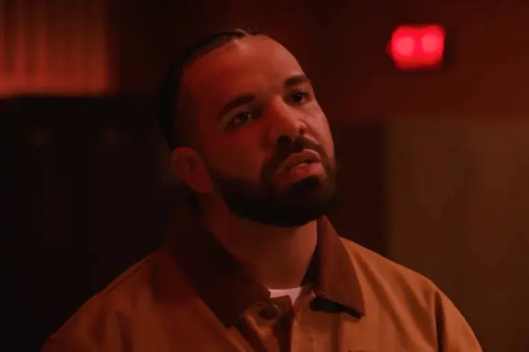 Drake Has a Stand-Off With a Mover in Season 2 of The Office Movers