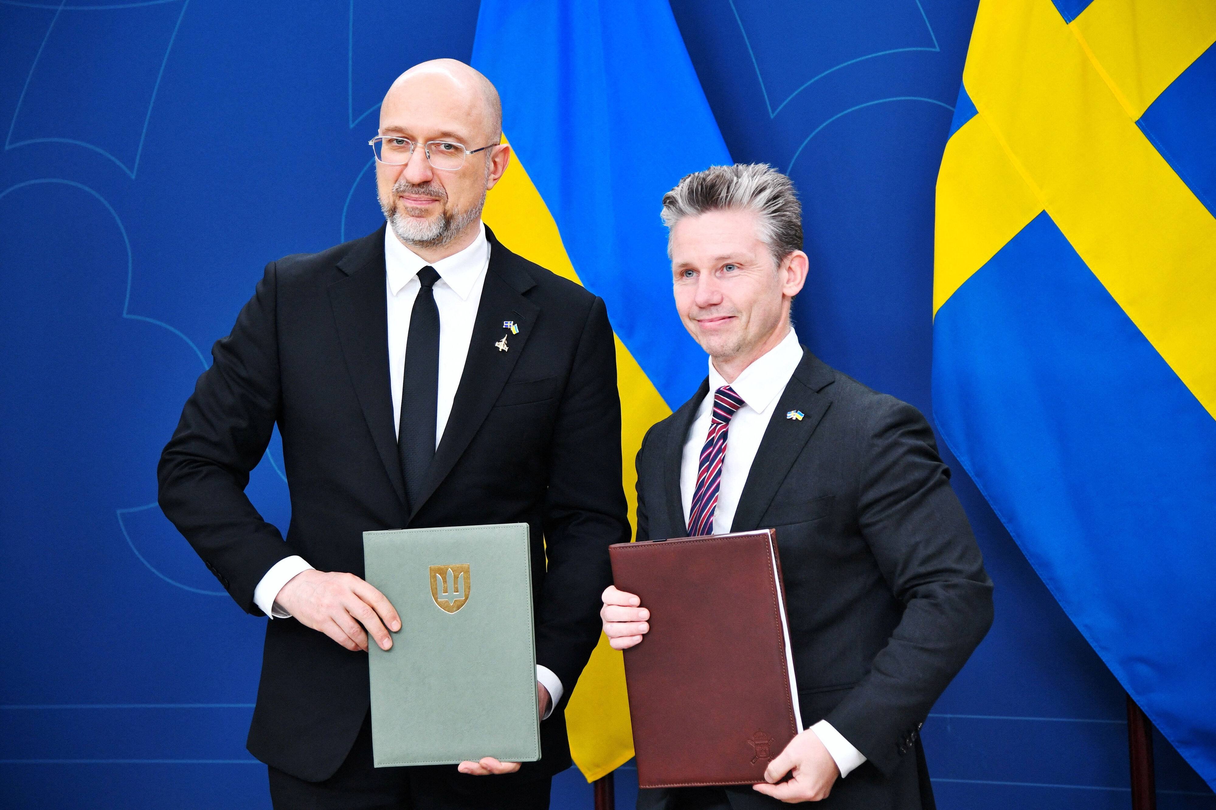 Ukraine: Sverige skal hurtigst muligt træne ukrainske Gripen-piloter