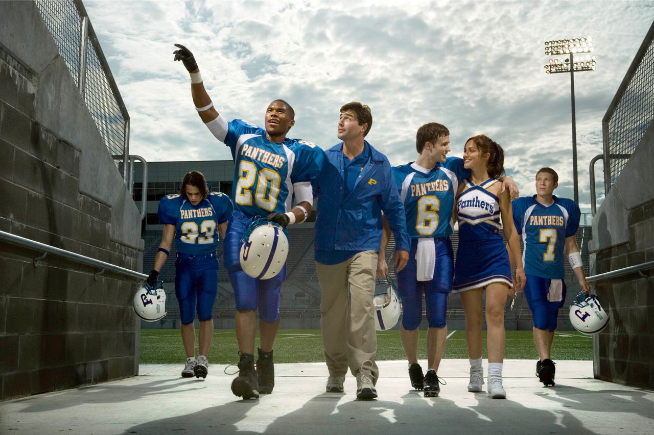 “Friday Night Lights” stars say they could 'wipe the floor' with “One ...