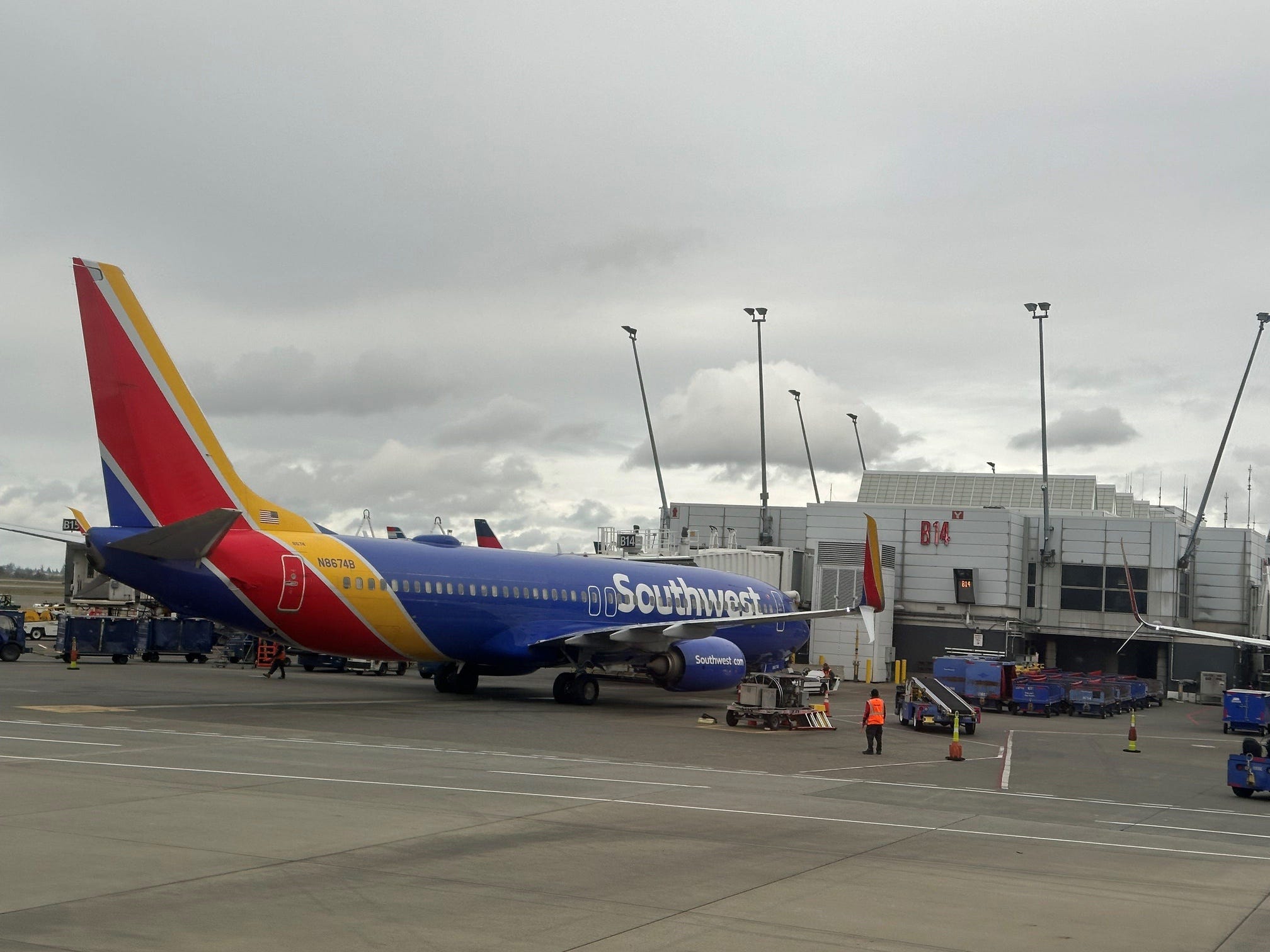 FAA to cut flights at major airports amid shutdown. Is Seattle on the list?