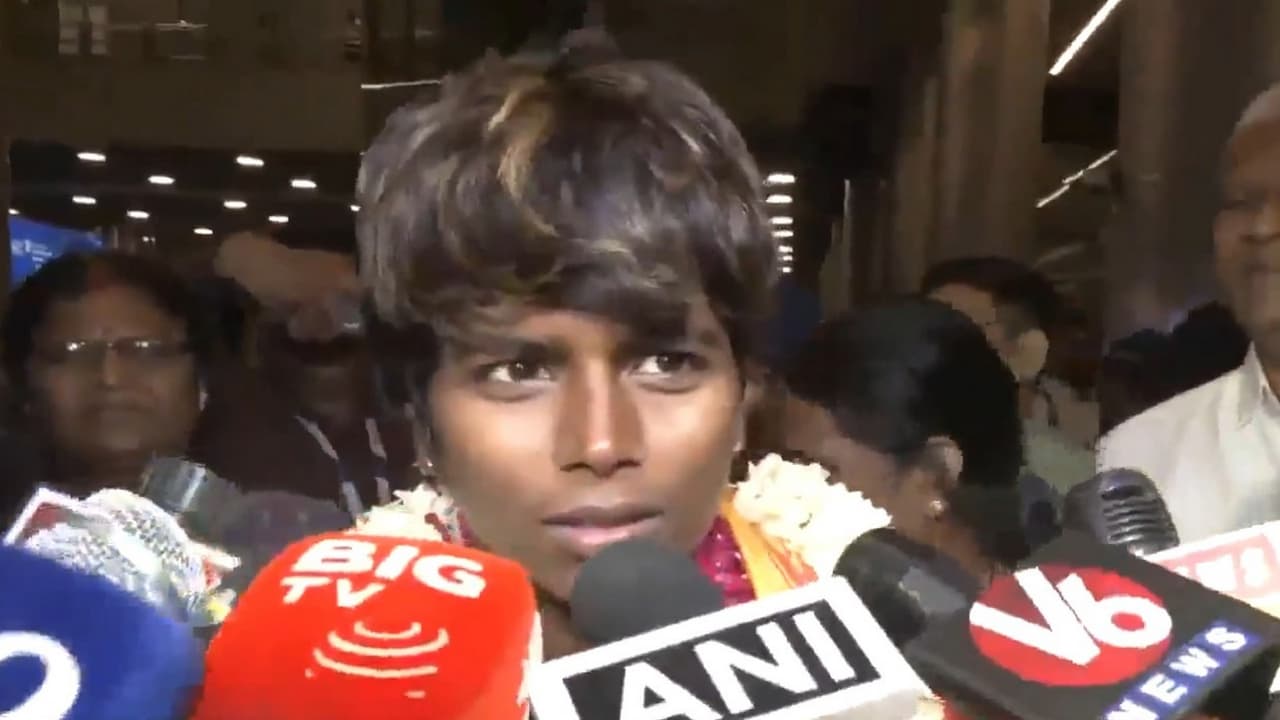 Meeting PM Modi a 'great experience': Women's WC winner Arundhati Reddy