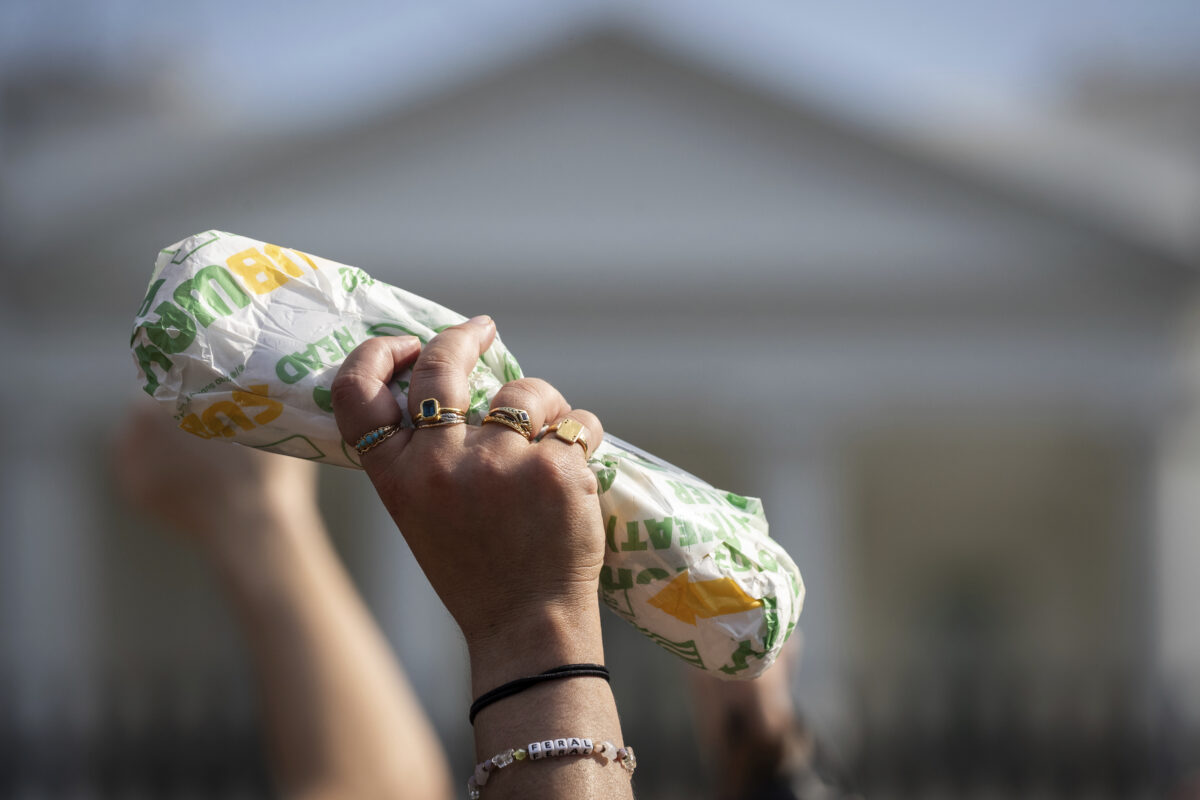 FOOTLONG AND FANCY FREE: D.C. Jury Acquits Protester Who Lobbed ...