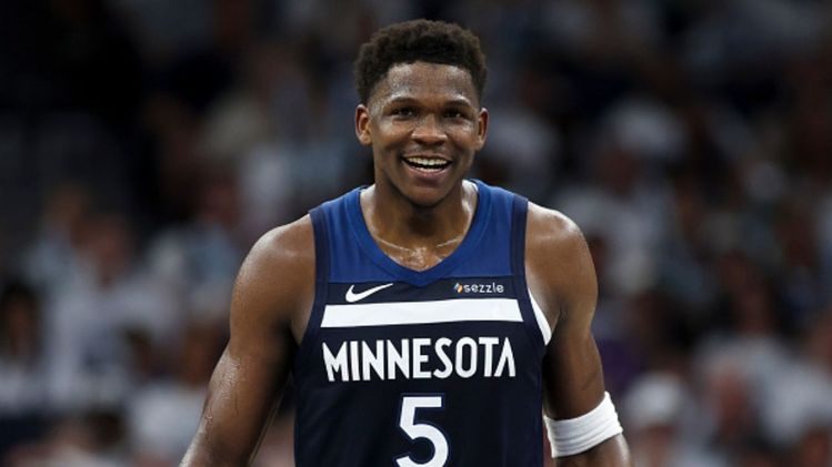 Watch: Anthony Edwards gifts his jersey to a lucky Timberwolves fan ...