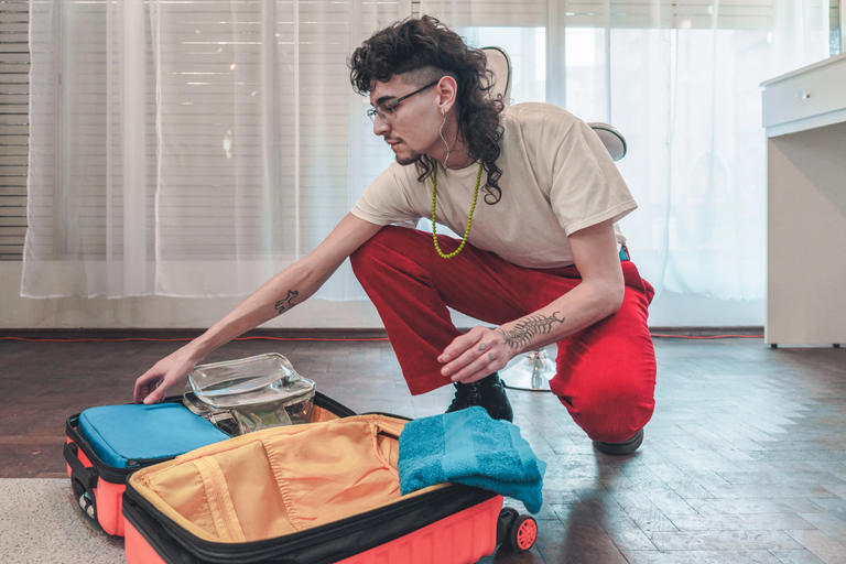 Packing Cubes vs Rolling: What Really Works?