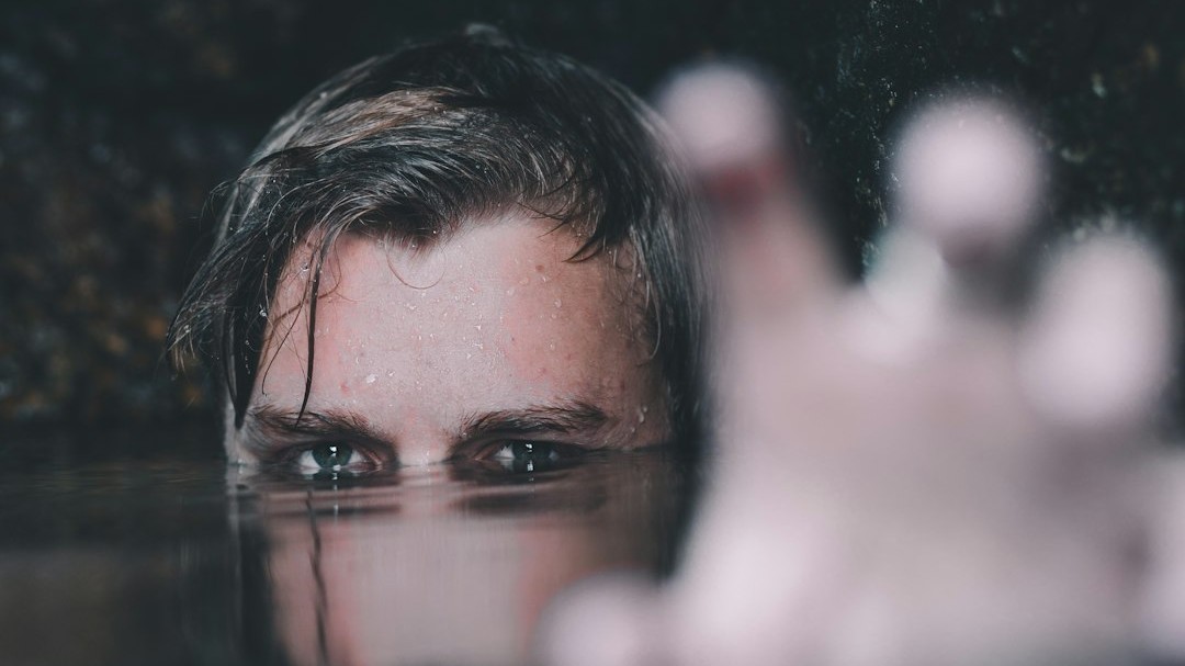8 Phrases That Reveal Hidden Narcissism, Therapists Explain