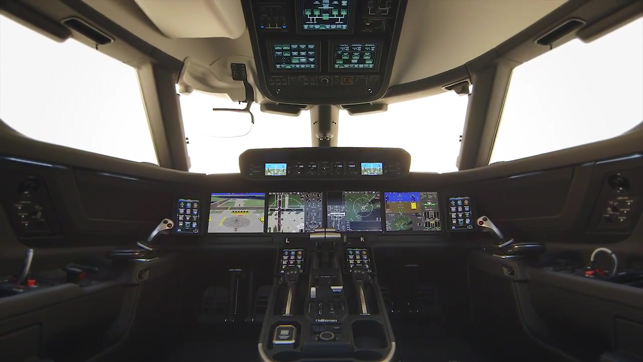 Gulfstream's All-New Symmetry Flight Deck
