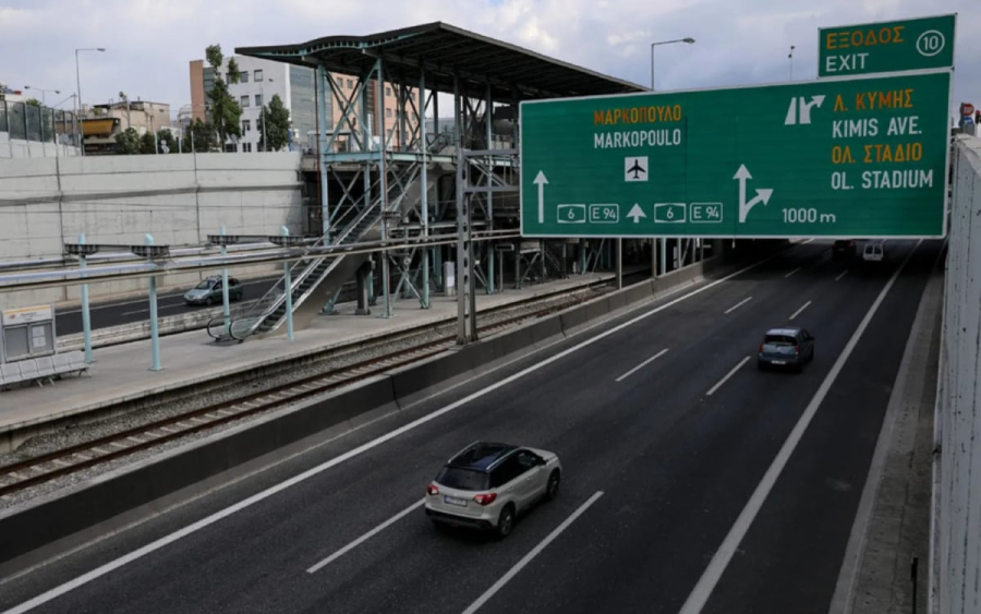 Με 250 χλμ στην Αττική Οδό: Ταυτοποιήθηκαν οι οδηγοί