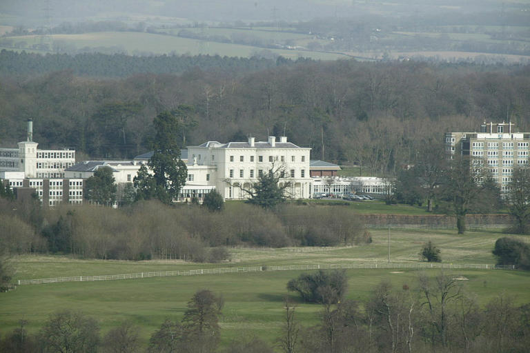 Police respond after rat infestation at MoD Southwick Park where ...