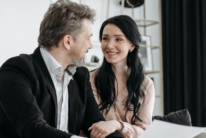 10 Traits Of A Man Who Looks Confident But Lacks Character