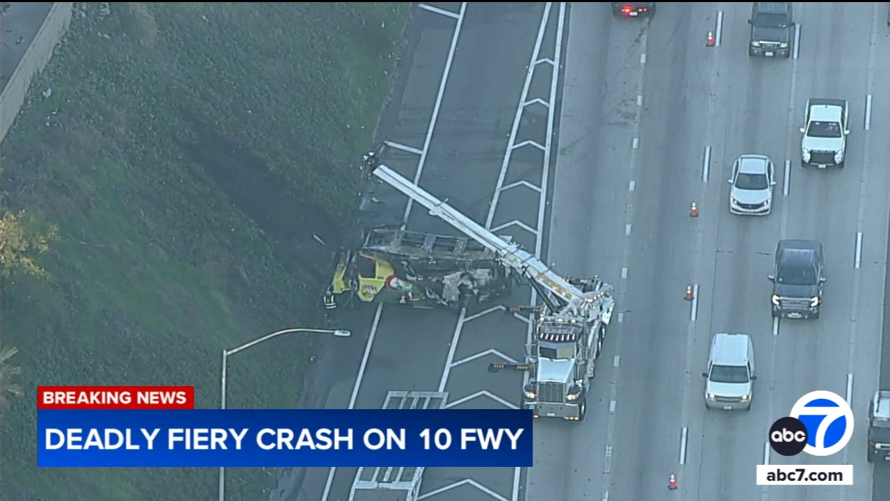 Deadly fiery crash shuts down several eastbound lanes of 10 Fwy in Mid ...