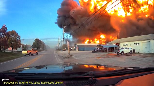 Horrifying moment UPS cargo plane crashes in Kentucky