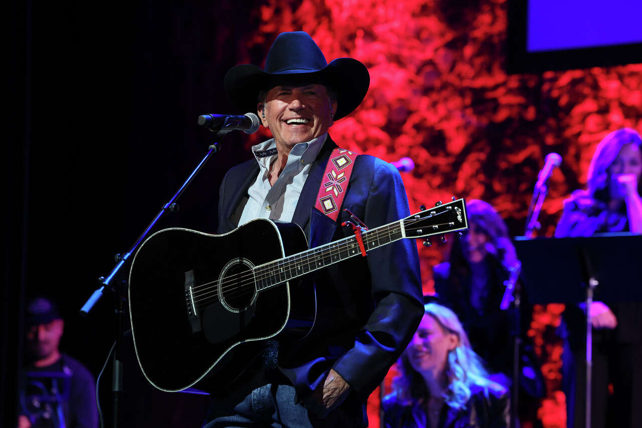 George Strait teases possible TX tour with mystery announcement