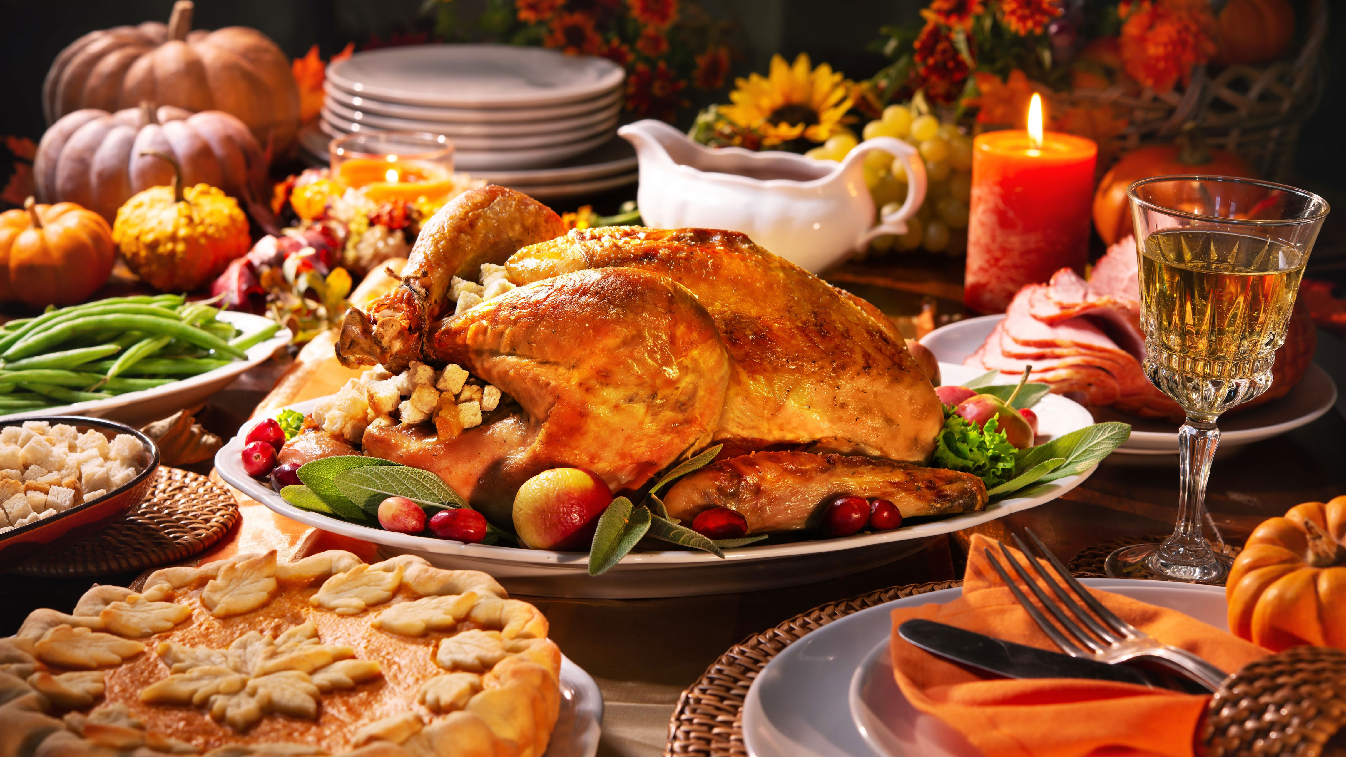 Thanksgiving dinner costs expected to dip slightly this year, report finds