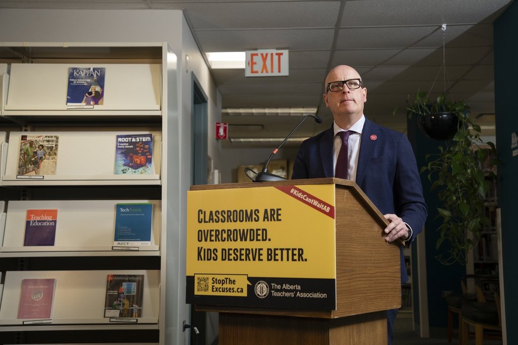 Alberta Teachers’ Association aims to take legal action against province