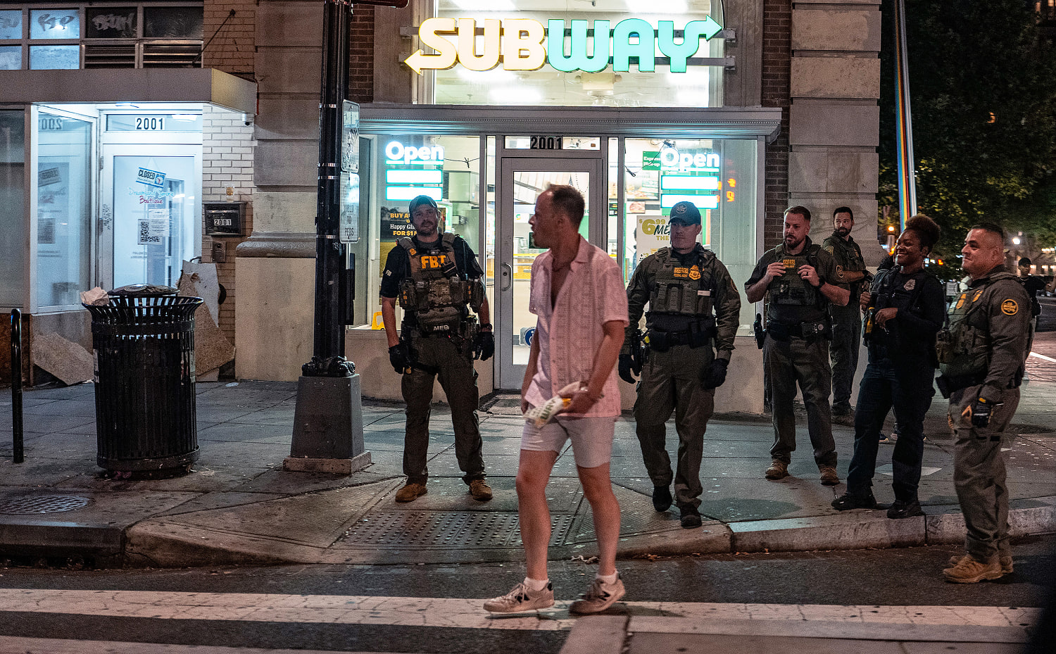 Jury finds D.C. sandwich thrower Sean Dunn not guilty of misdemeanor ...