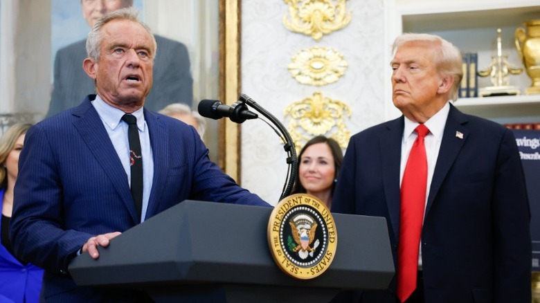 Photo Of Donald Trump During Health Crisis In Oval Office Sparks Brutal Internet War