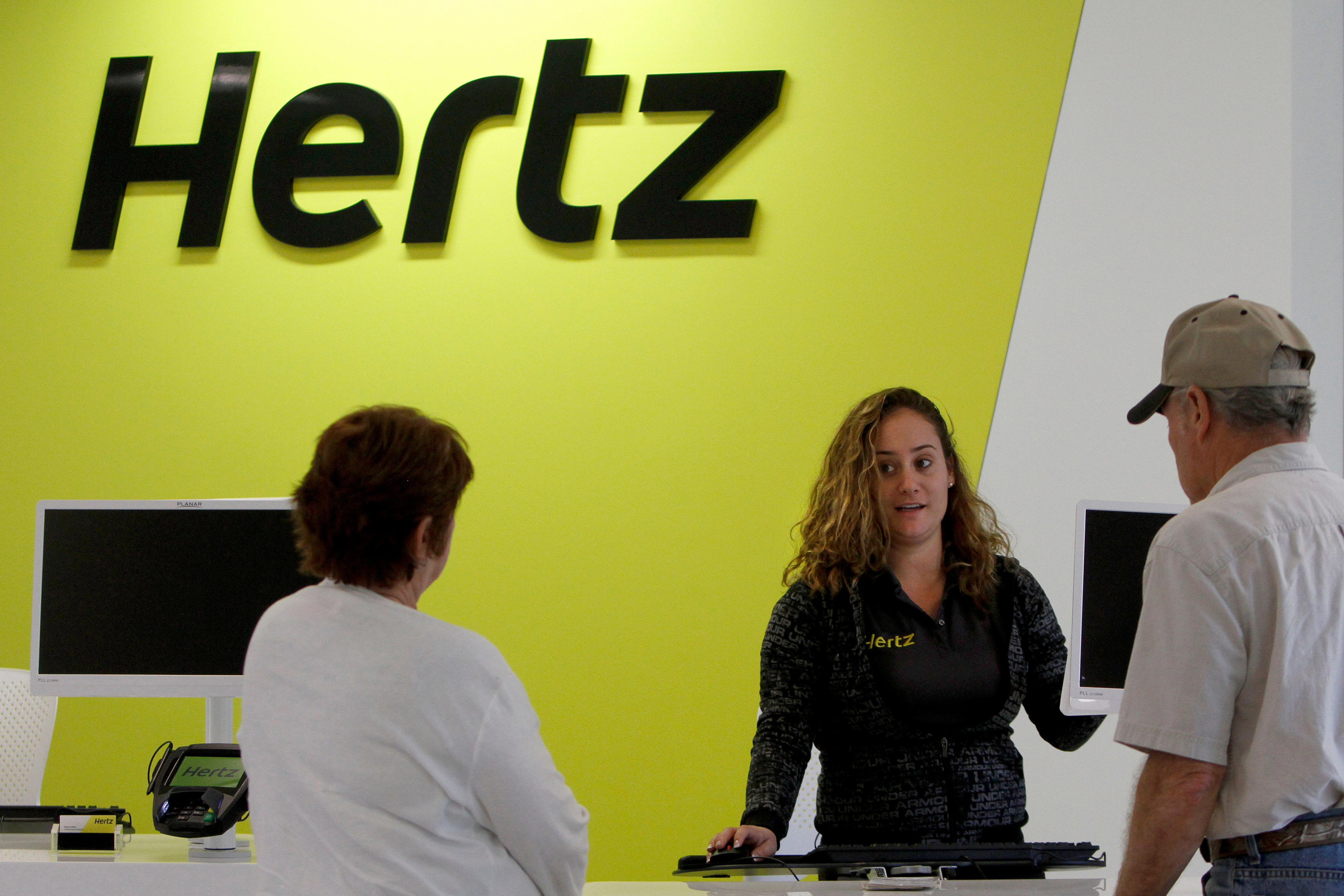 Hertz's CEO urges Congress to end government shutdown, bring certainty ...