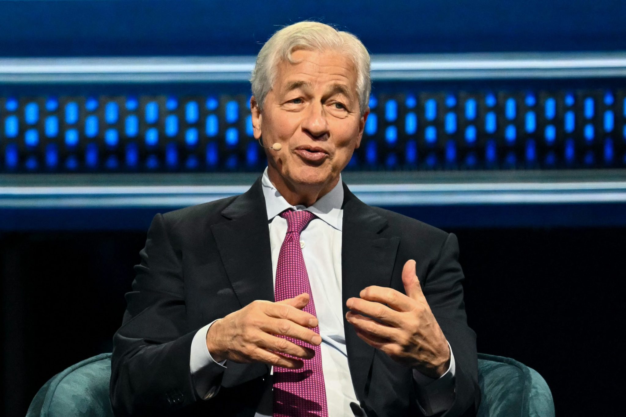 Jamie Dimon predicts AI will shorten the workweek: ‘My guess is the ...