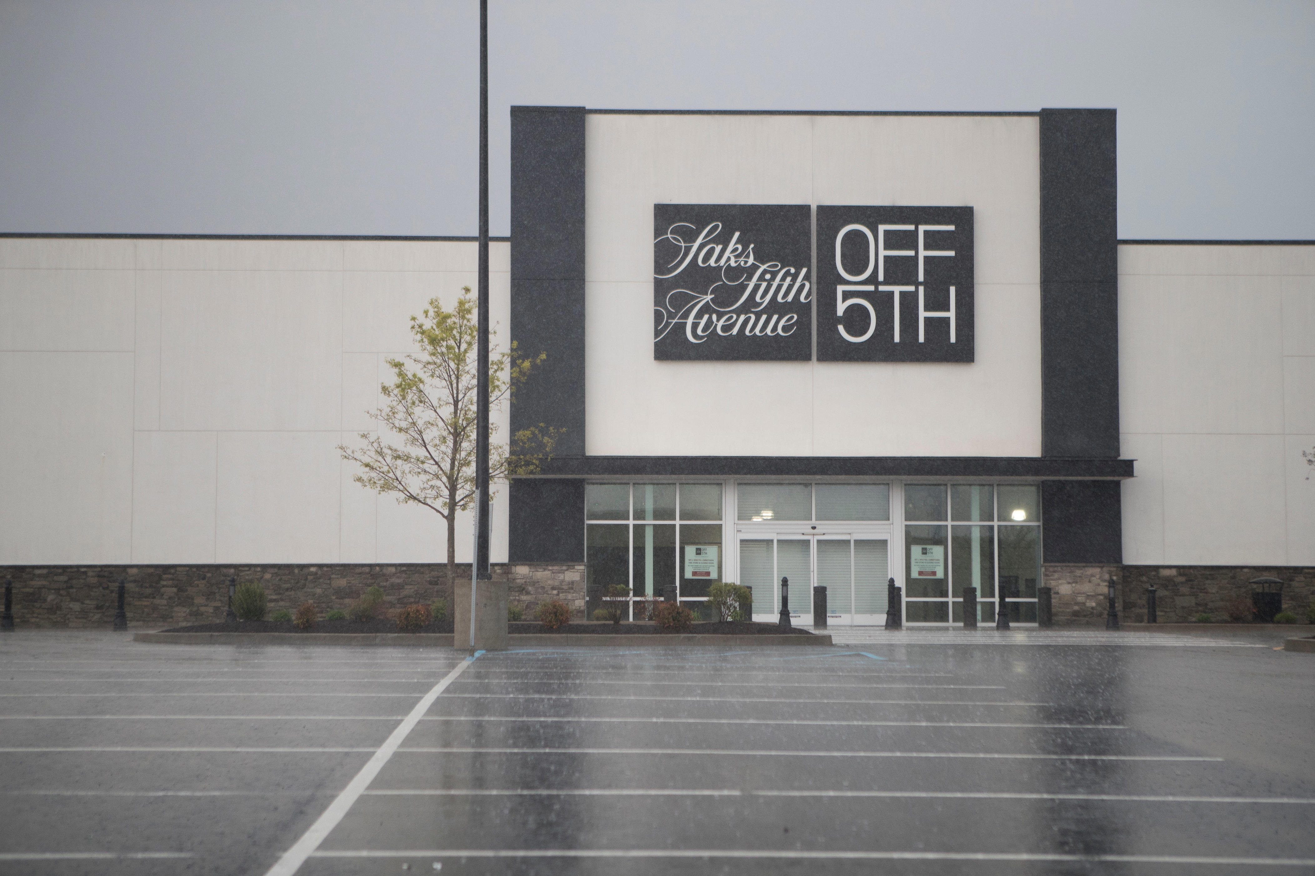 Two Saks OFF 5th stores in Massachusetts are closing. What to know ...