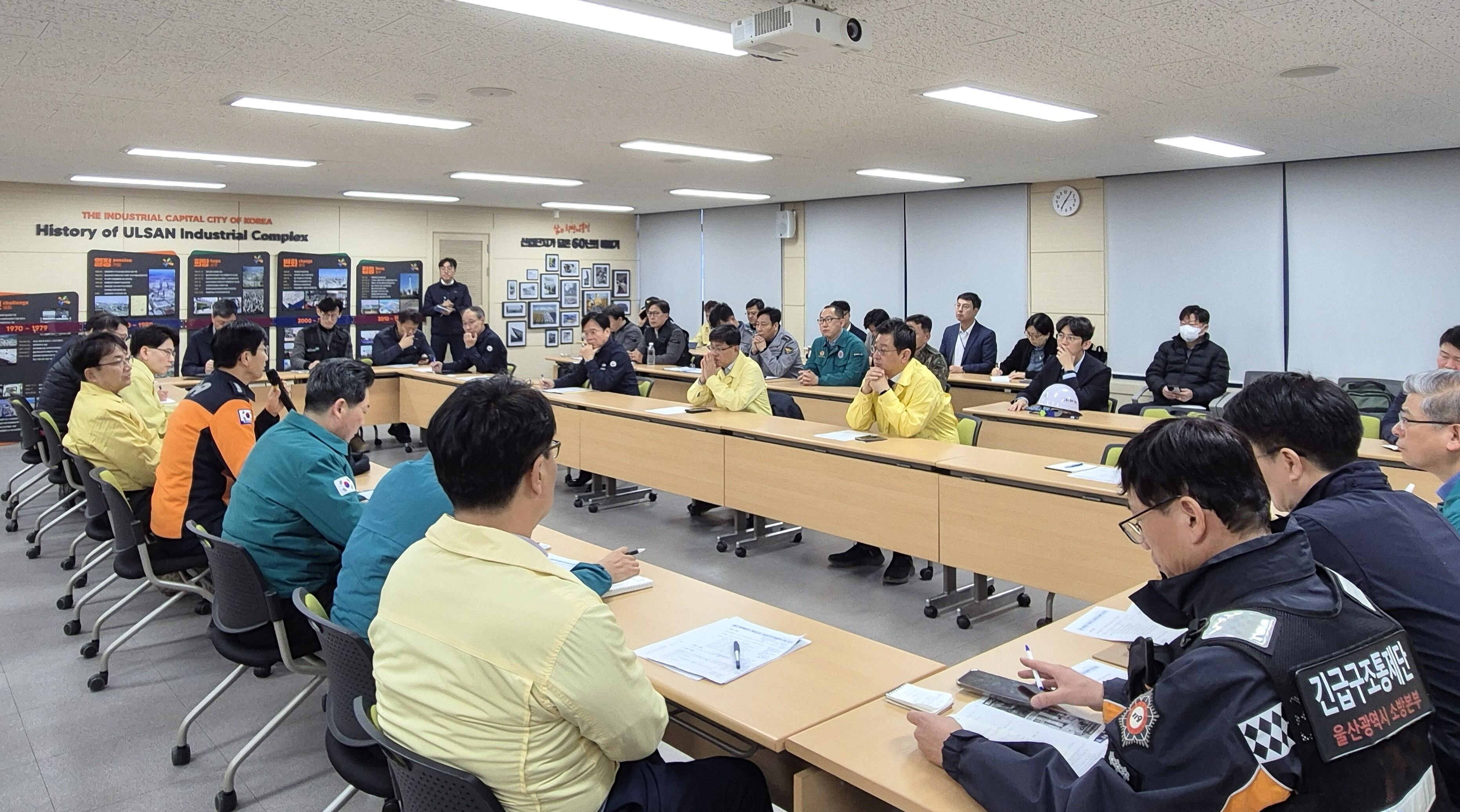 정부, 울산화력발전소 붕괴사고 2차 회의…“심리상담 센터 운영”