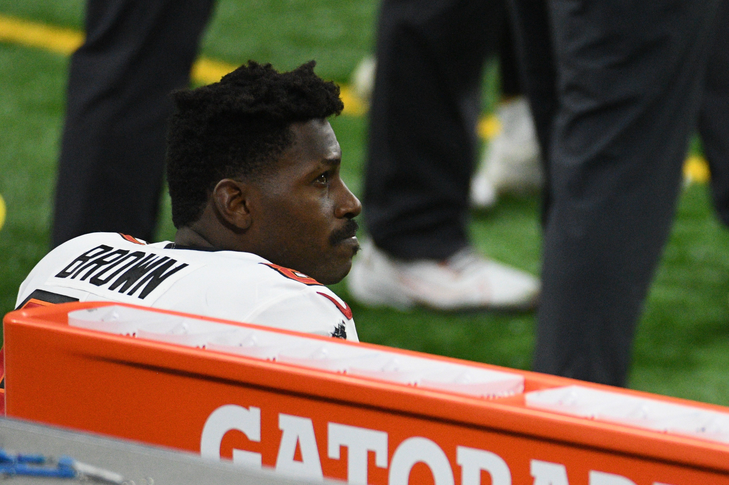 Former NFL All-Pro Antonio Brown arrested in Dubai on attempted murder ...