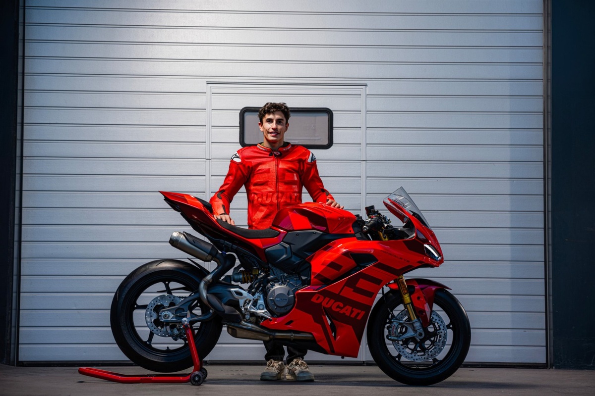 Ducati Hadirkan Panigale V2 MM93 yang terinspirasi dari Marquez dan ...