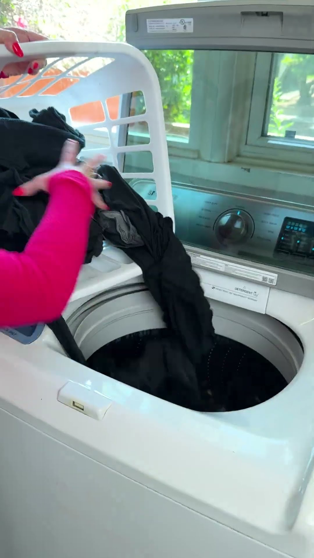 🖤Washing black clothes and linens with salt helps set and keep the ...