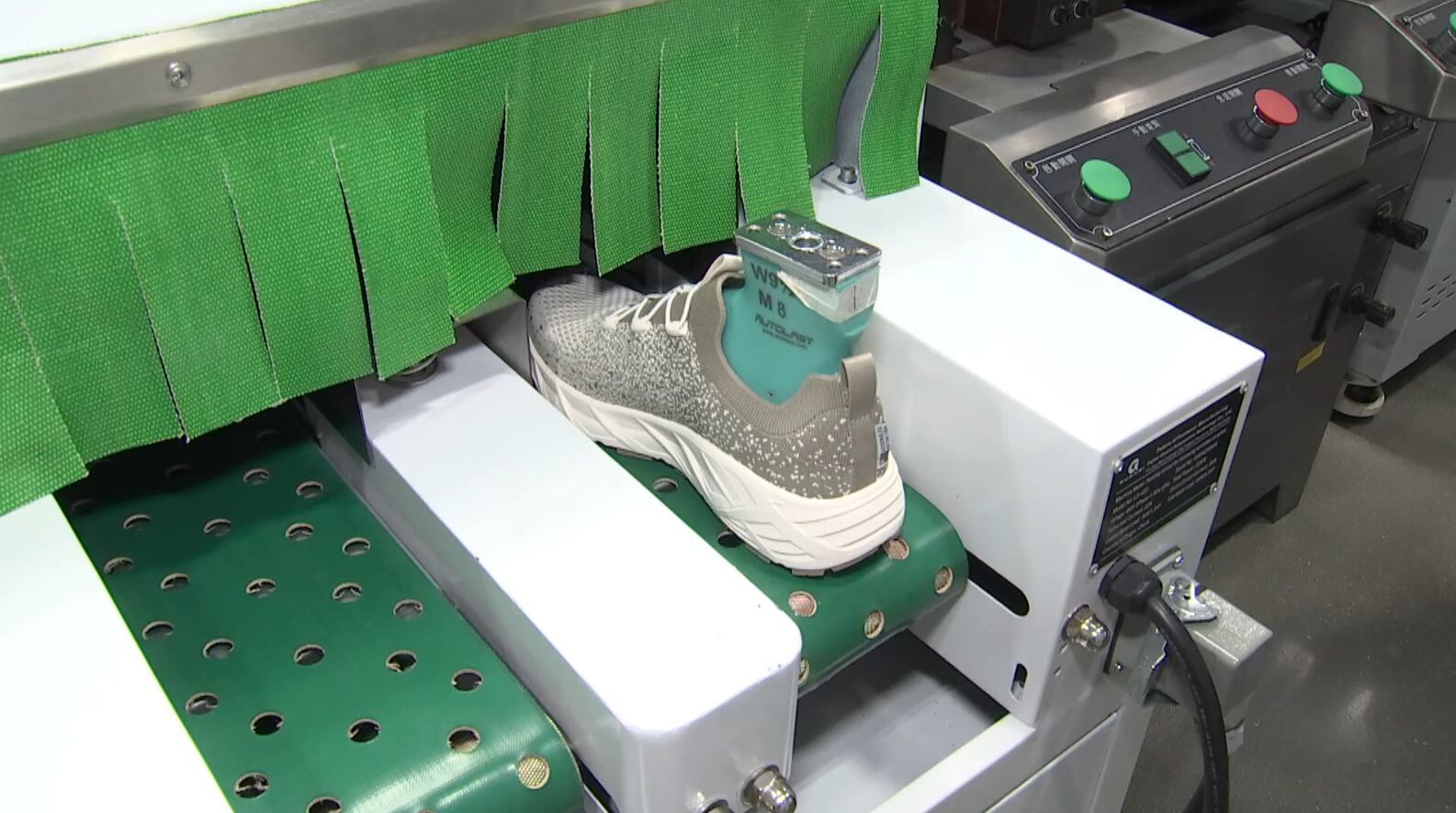 AI-powered sneaker factory brings manufacturing revolution to Henderson