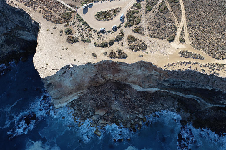 Worrying footage highlights danger at iconic Aussie tourist spot ...