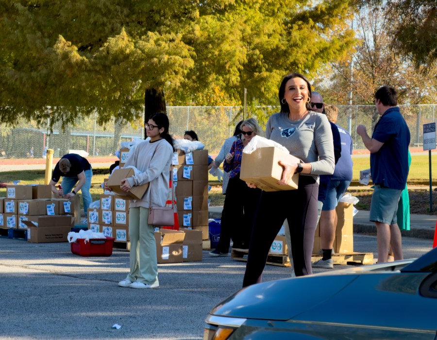 194 food boxes distributed at UA-Fort Smith amid SNAP uncertainty