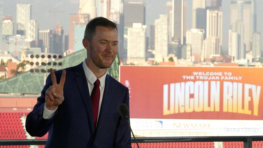 Three Reasons Why Lincoln Riley Wouldn't Leave USC For LSU