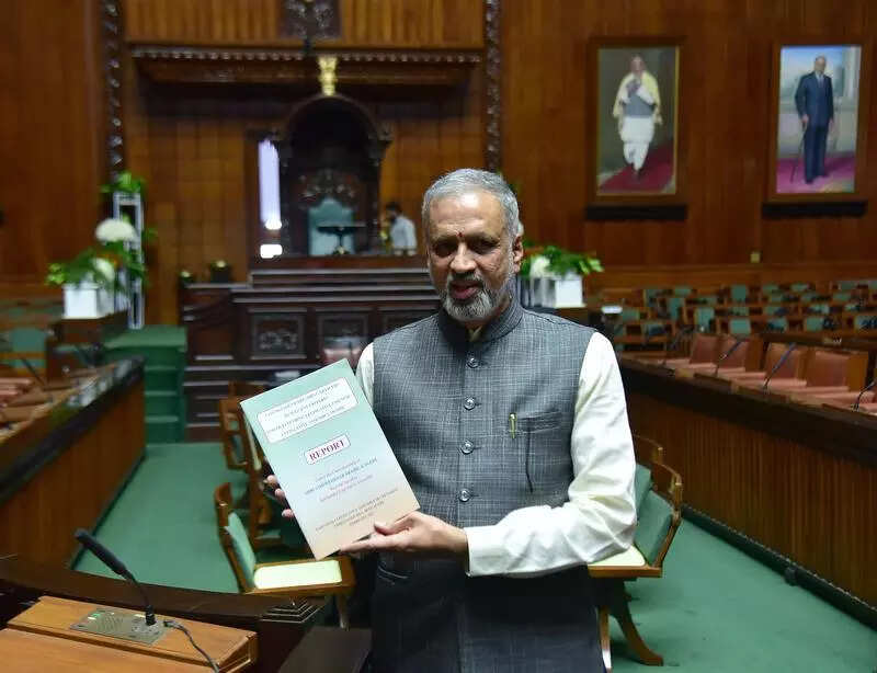 Kageri says national anthem aimed to welcome British in Karnataka; Cong ...