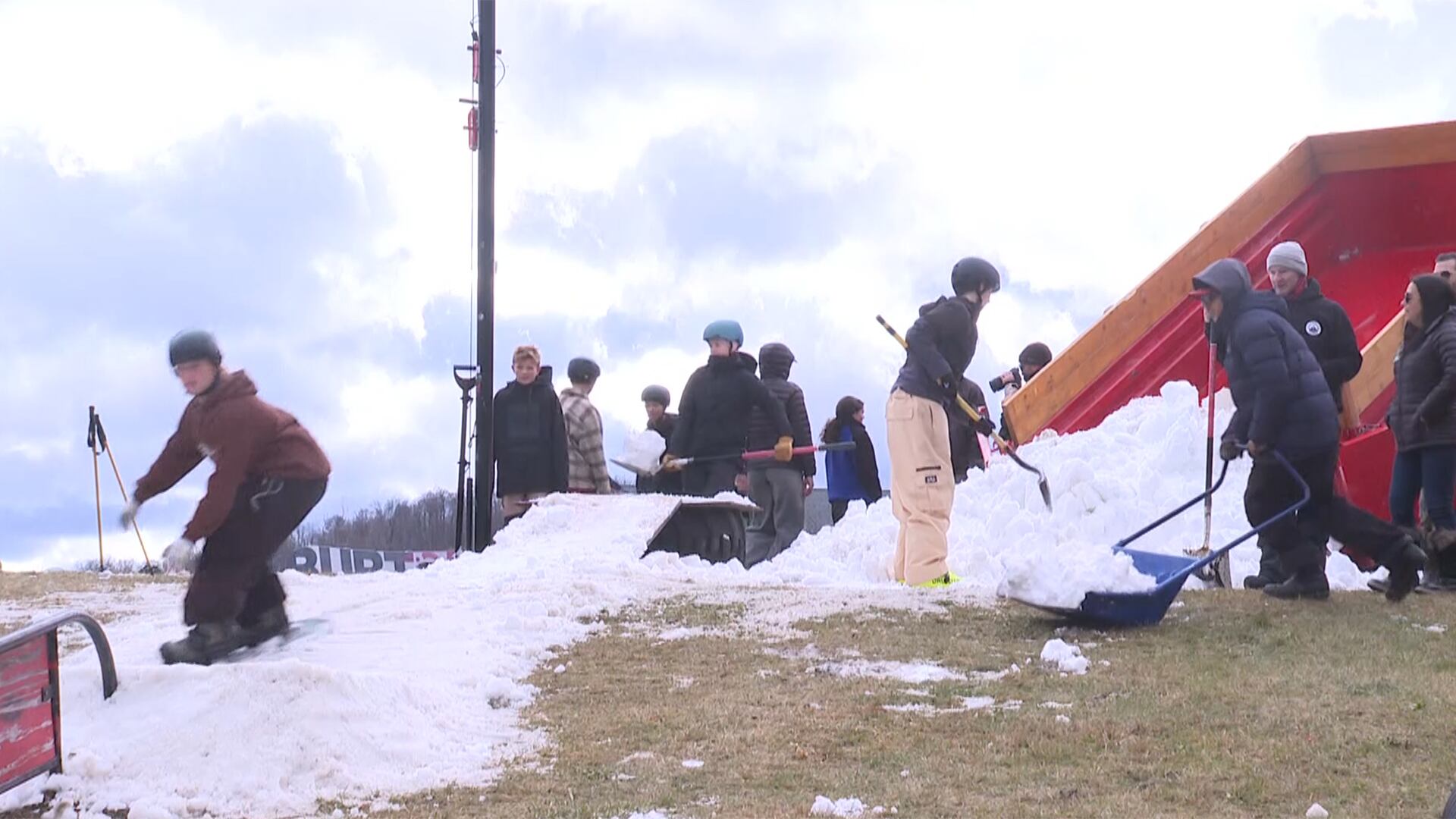 No snow? No problem: Stratton students create their own alternative