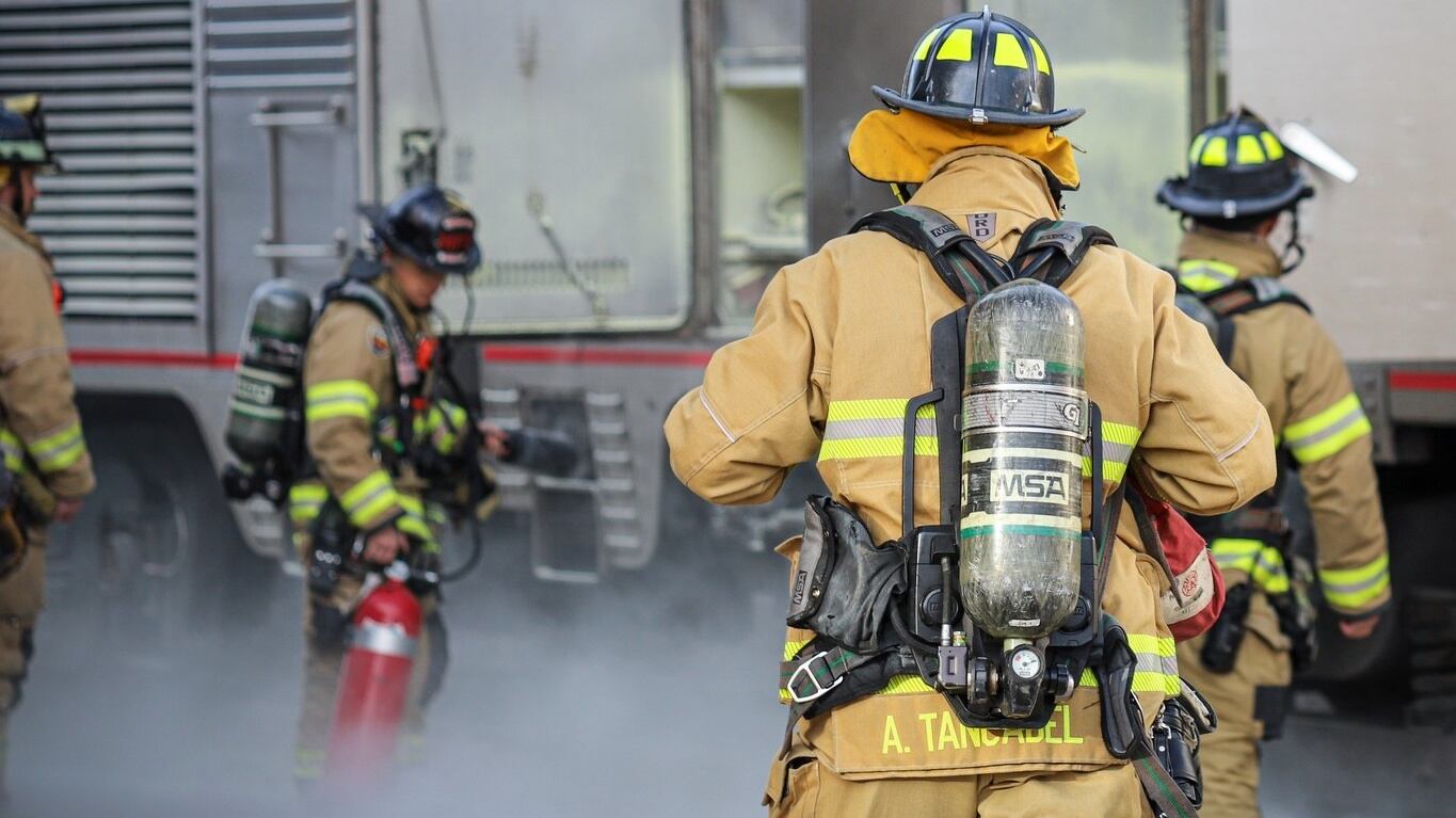 UPDATE: Crews respond to fire at Amtrak train car in Minot; no injuries