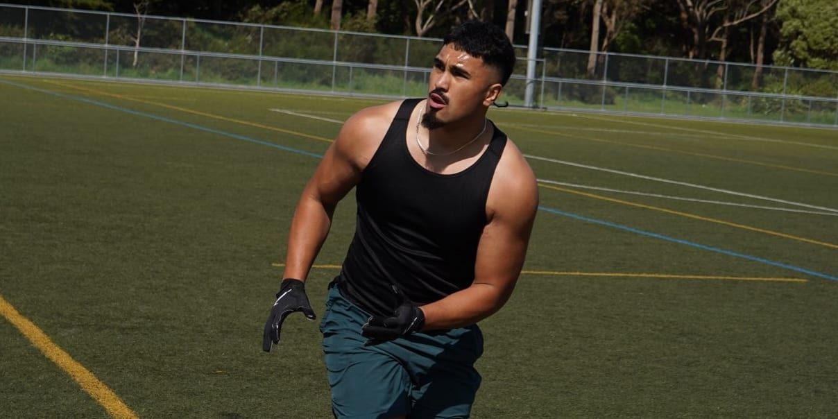 Former pro basketball player turned TE recruit Nathaniel Salmon has top ...