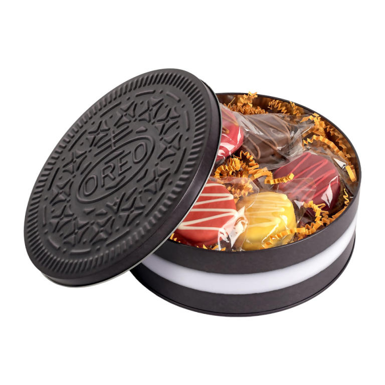 Oreo’s Holiday Cookie Tin Takes Thanksgiving Flavors in a Whole New ...
