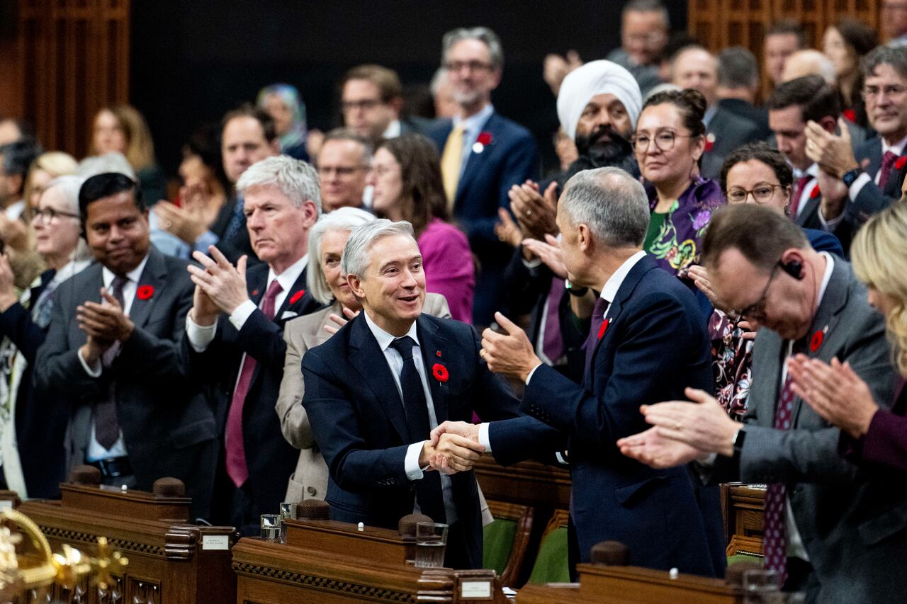 Liberal budget clears first confidence vote
