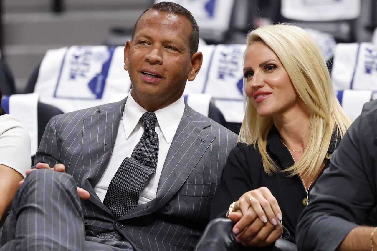 Who Is Alex Rodriguez's Girlfriend? All About Fitness Instructor Jaclyn ...