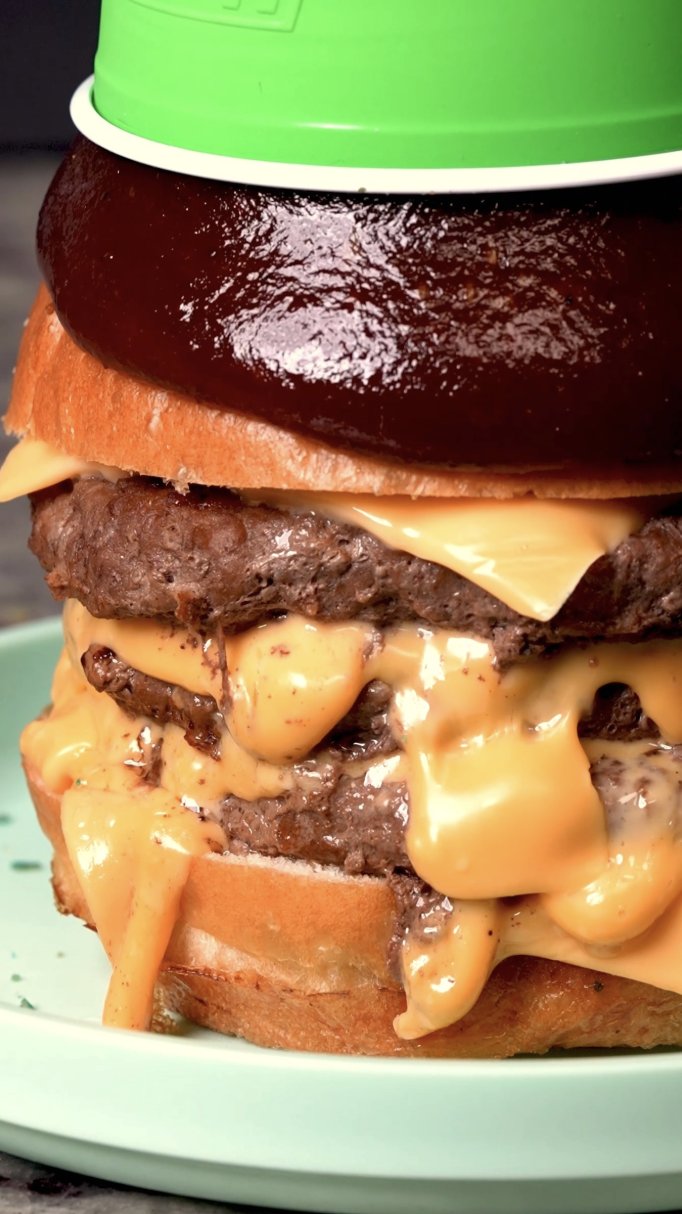 Classic Virginia cheese burger!