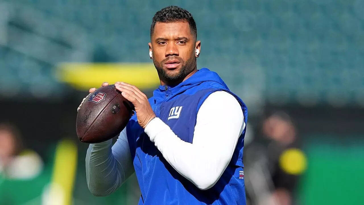 Russell Wilson trade rumors: Patriots meeting sparks massive fan ...