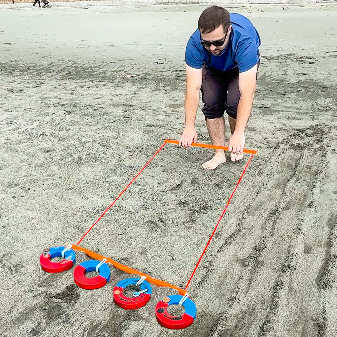 He made a trashcan from waste found at the beach - Recycle and reuse